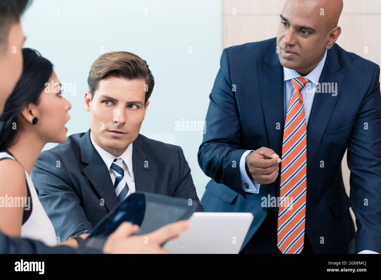 CEO explaining his vision in business meeting Stock Photo - Alamy