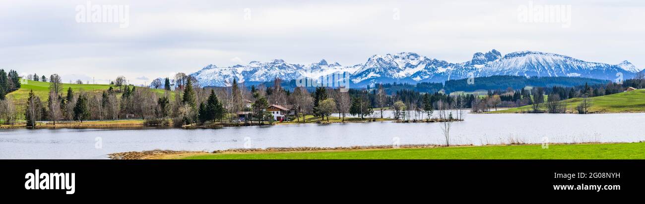 Alpine border hi-res stock photography and images - Alamy