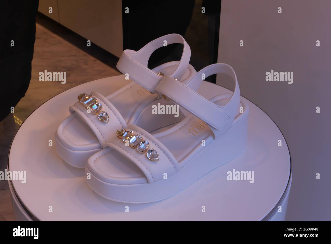 SHOES ON DISPLAY AT LORIBLU BOUTIQUE IN SPAGNA SQUARE Stock Photo - Alamy