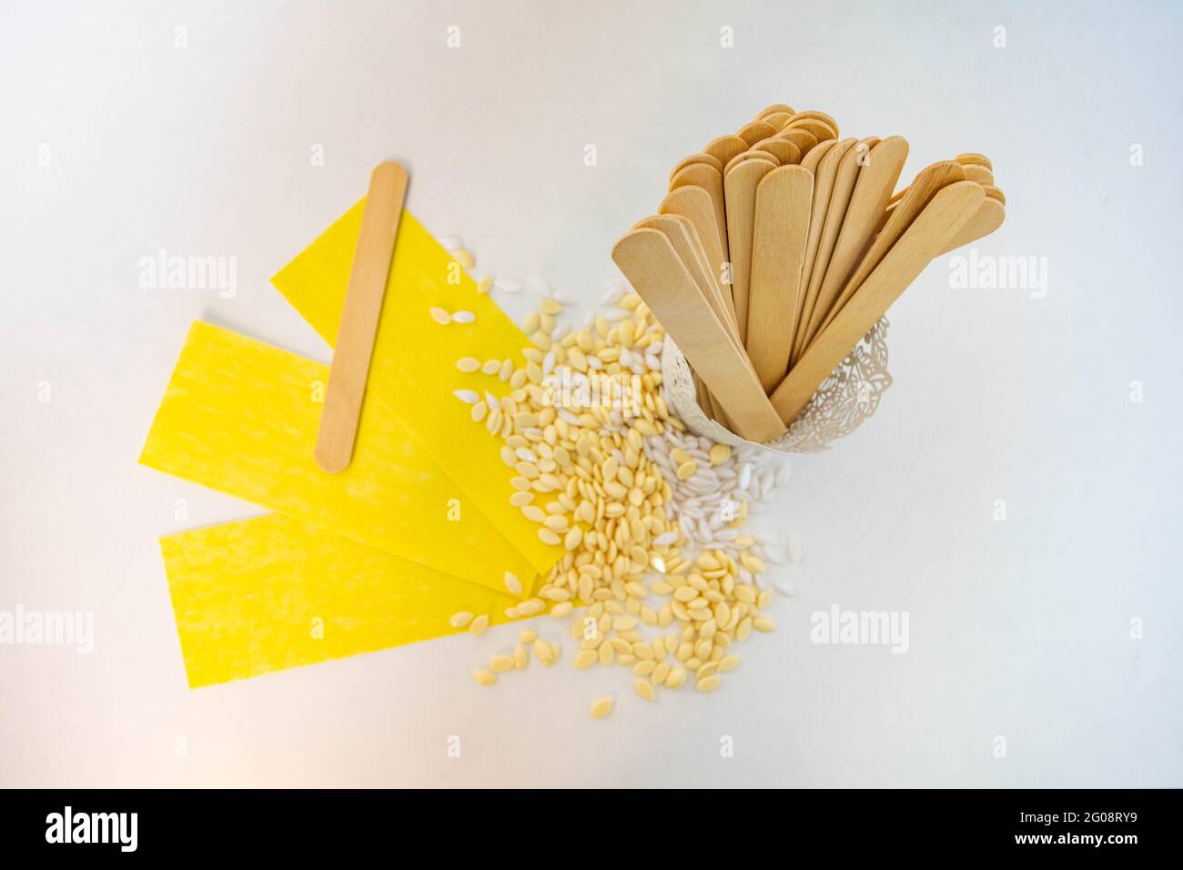 Sugar paste wax shugaring hi-res stock photography and images - Alamy