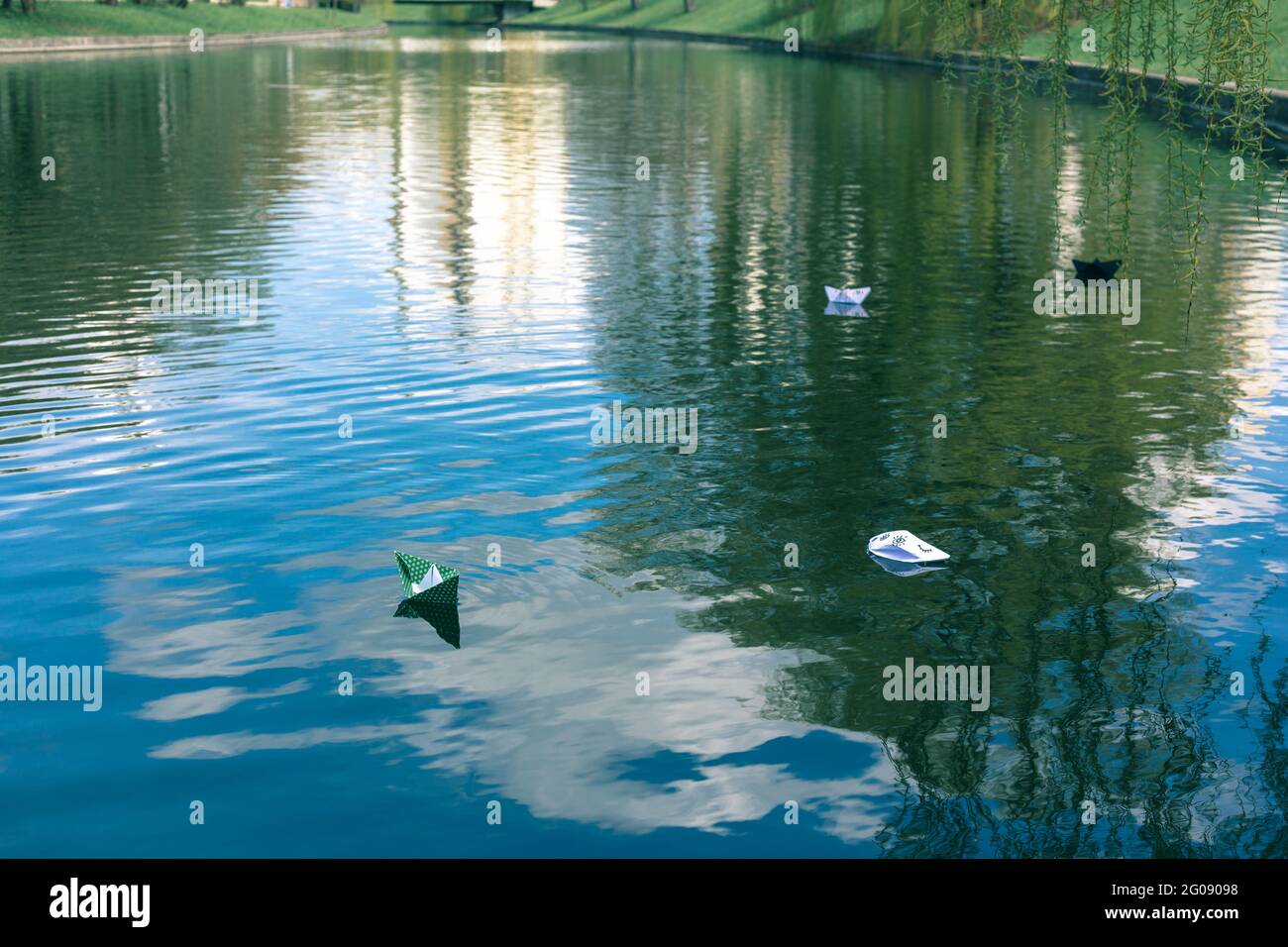 Float on the water hi-res stock photography and images - Alamy