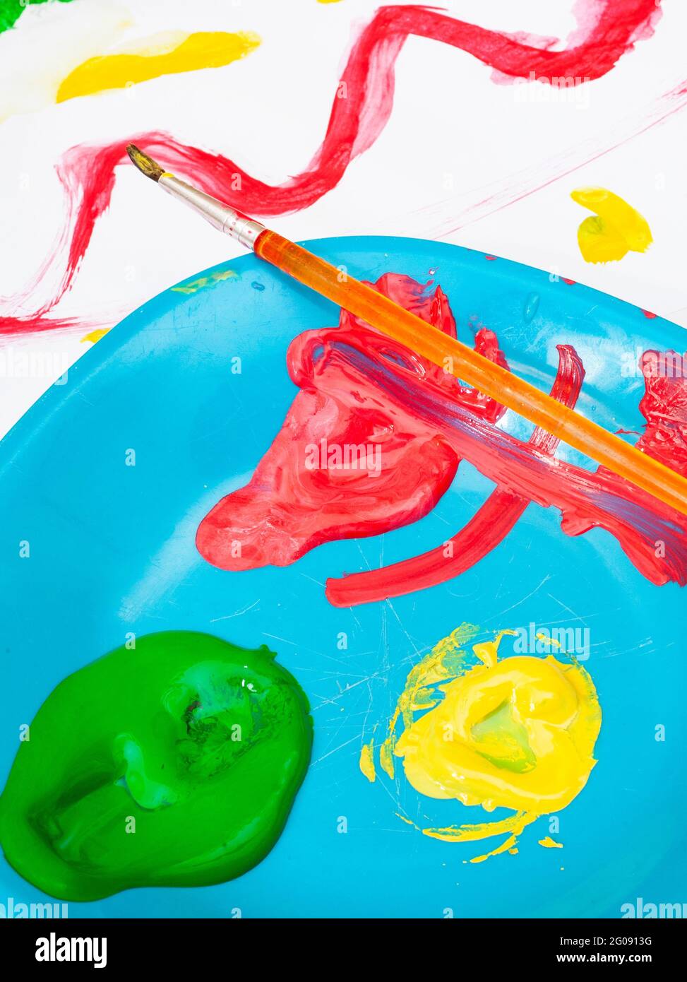 Messy paint hi-res stock photography and images - Alamy