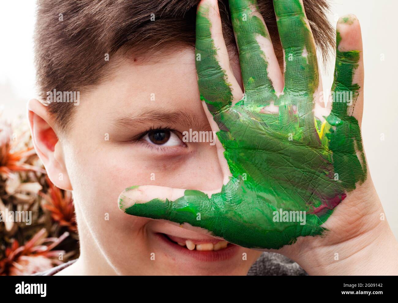 Messy sensory play kids hi-res stock photography and images - Alamy