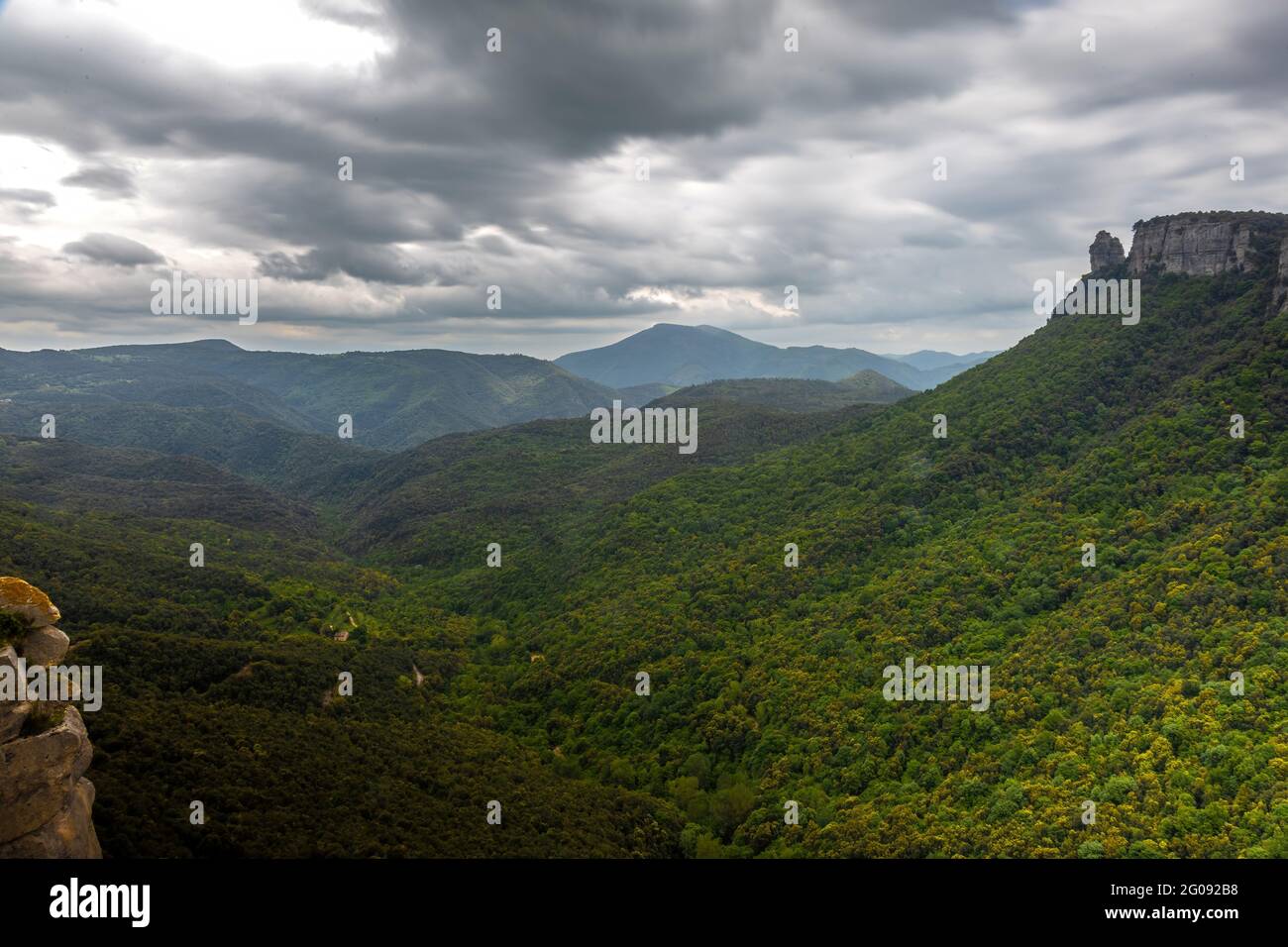 Image panorama natural valley hi-res stock photography and images - Alamy