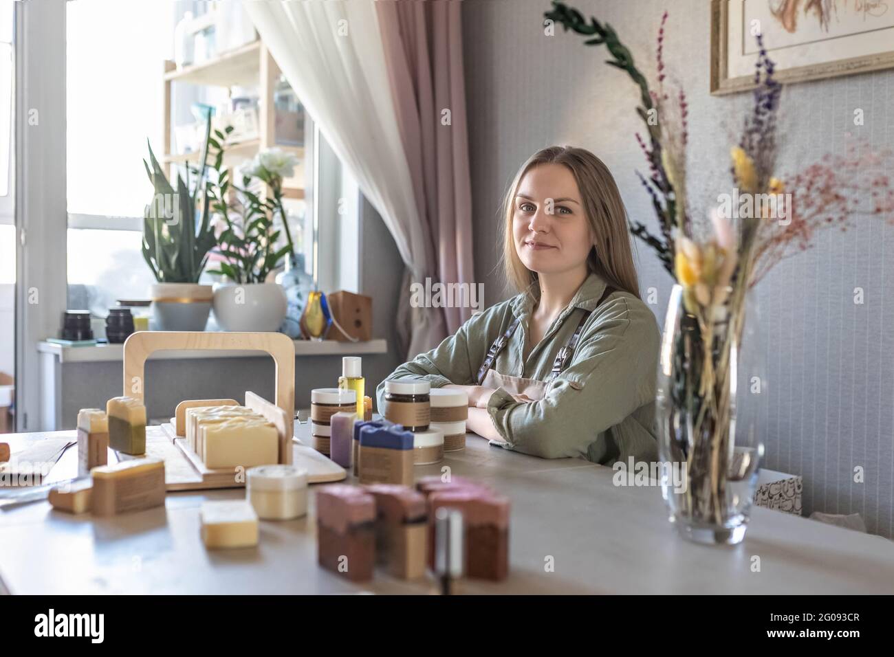 Body process hi-res stock photography and images - Alamy