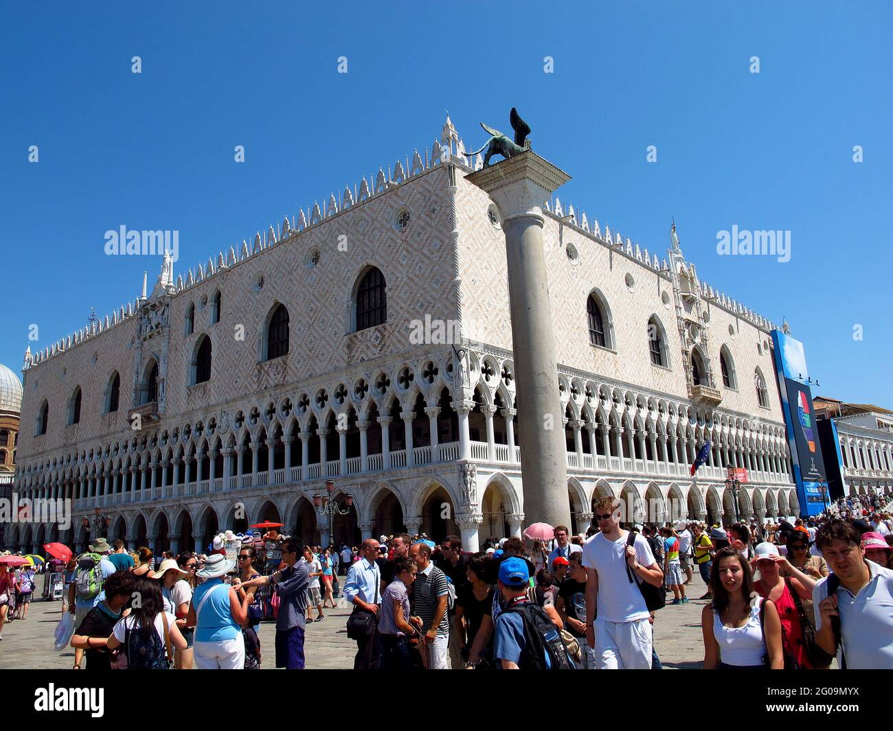 Doge Palace on St Mark's Square, Venice, Italy Stock Photo - Alamy