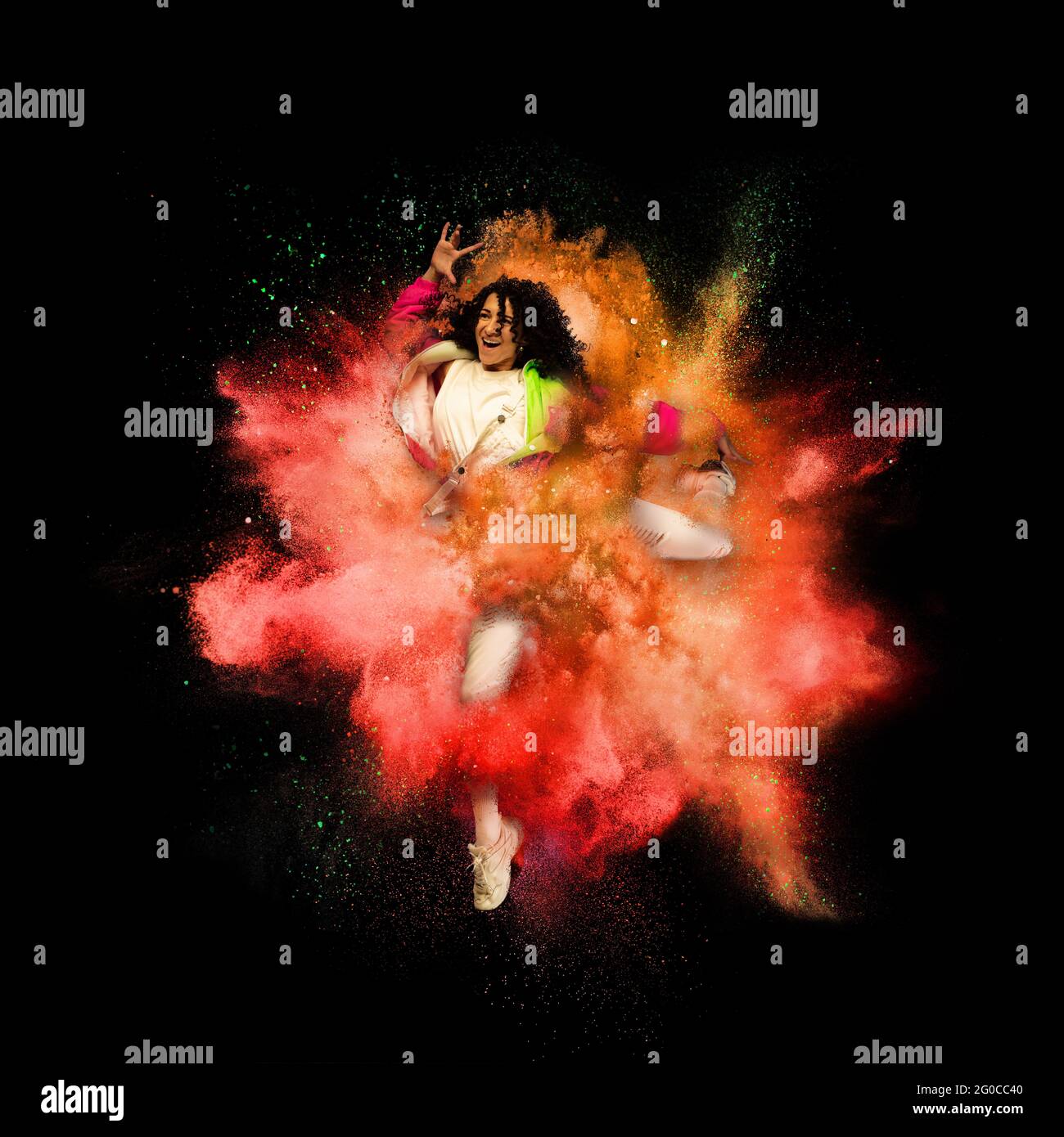 Black powder bomb hi-res stock photography and images - Alamy