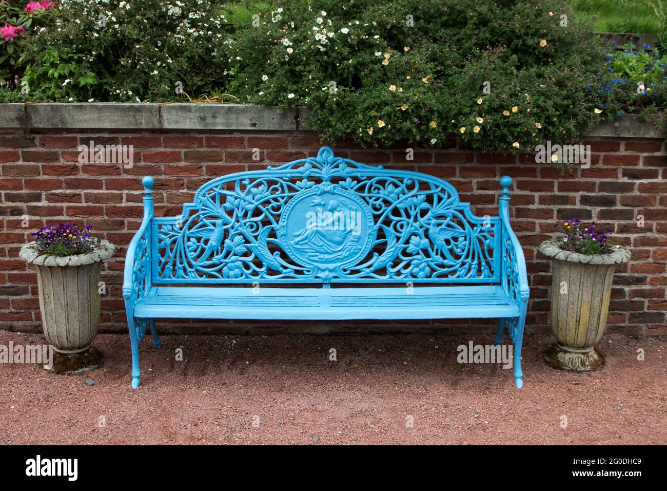 Bench painted red white and blue hi-res stock photography and images ...
