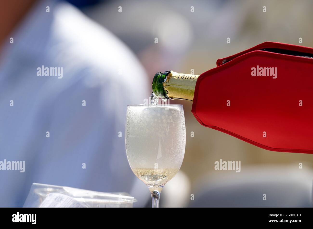 Cricket lords champagne hi-res stock photography and images - Alamy