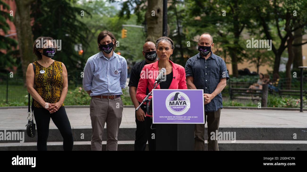 Maya wiley hi-res stock photography and images - Alamy