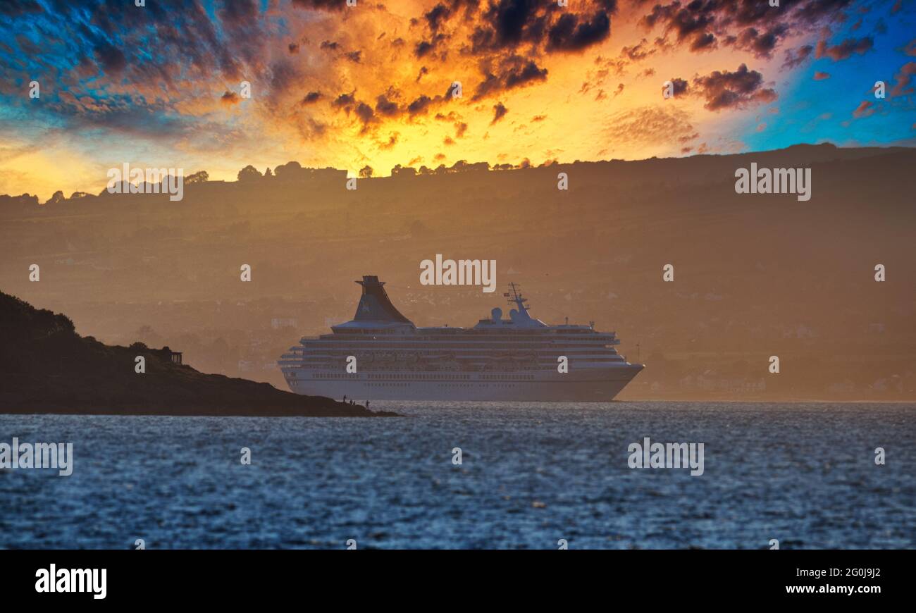 Cruising holiday northern ireland hi-res stock photography and images ...