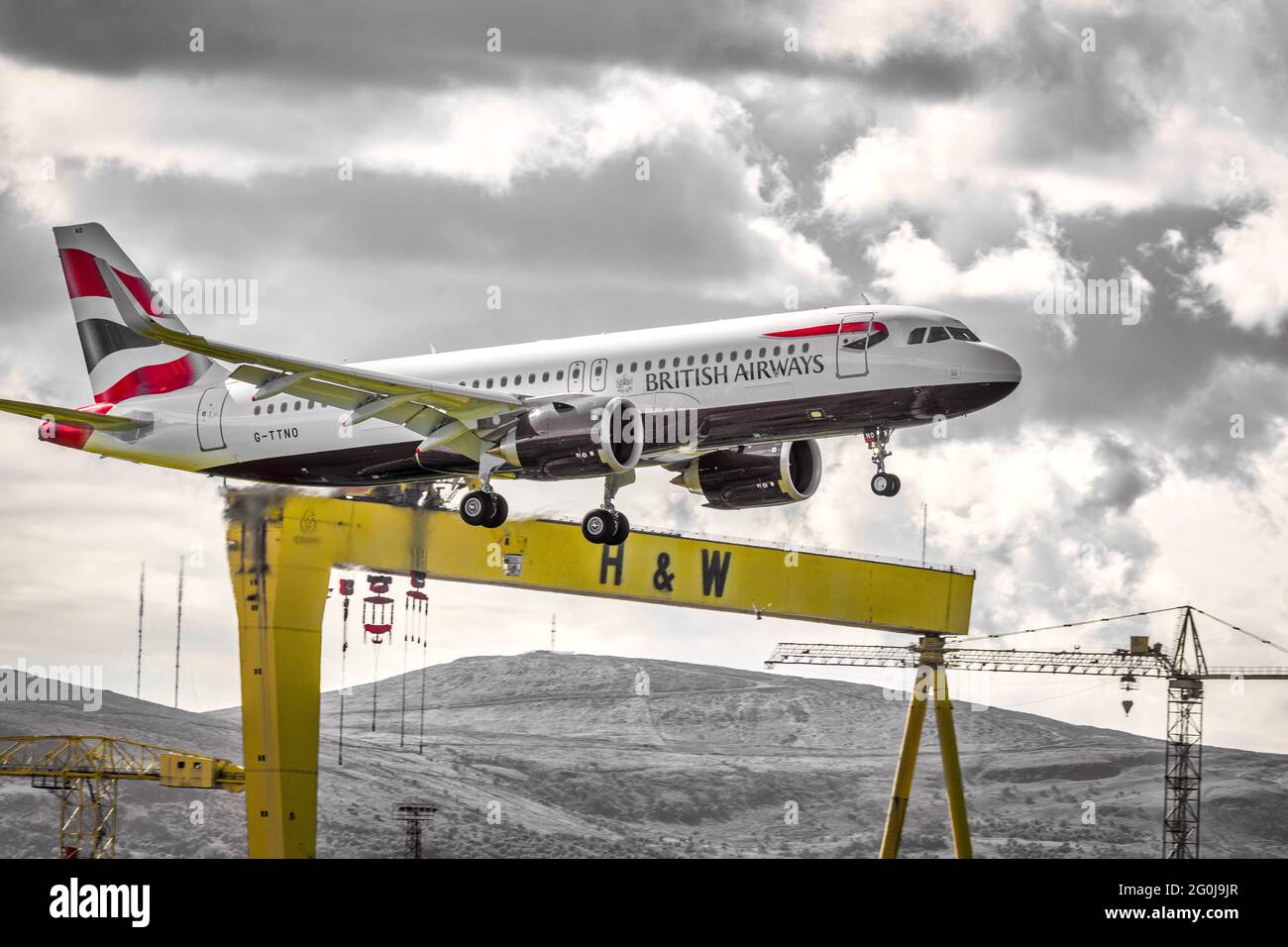 British Airways Airbus A320-251 G-TTNO arriving at Belfast City Airport ...