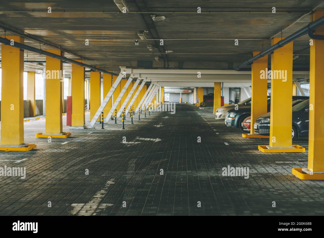 Multi Level Parking Space High Resolution Stock Photography and Images ...