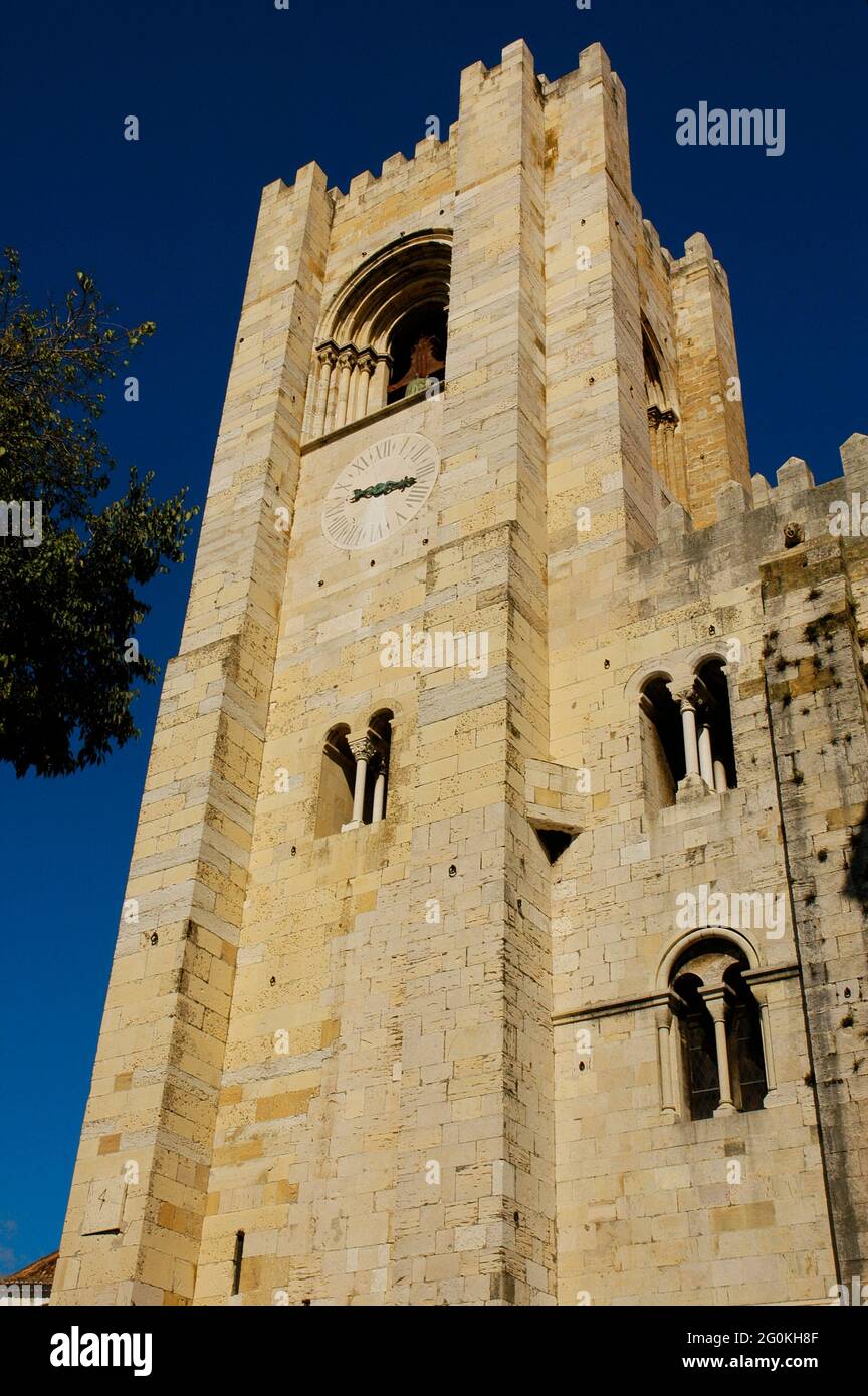 Flanking tower hi-res stock photography and images - Alamy