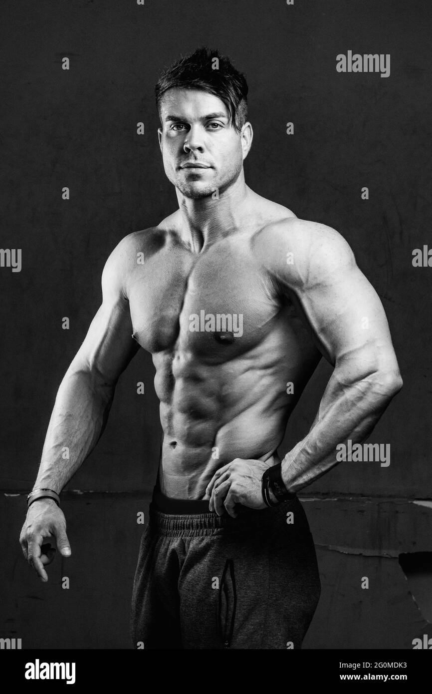 Men Grayscale Muscles Muscular