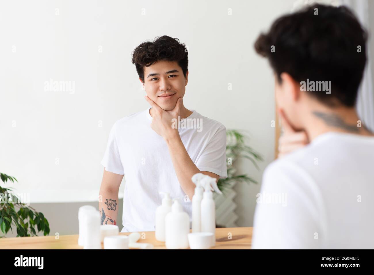 Soft skin after shaving, positive emotions and cosmetics for men Stock ...