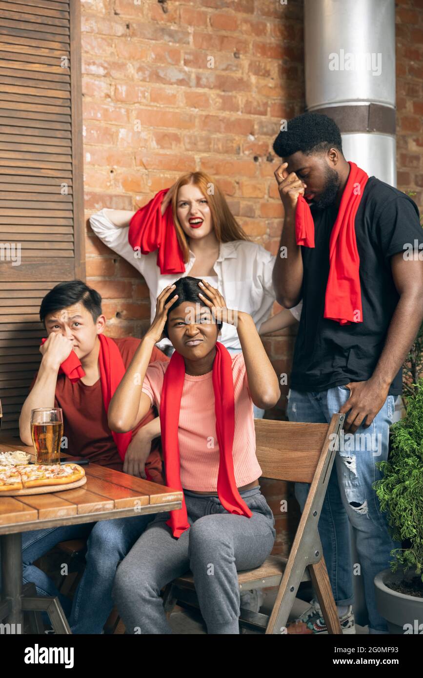 Baseball fans party hi-res stock photography and images - Alamy