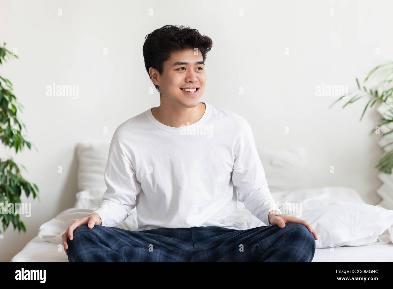 Positive emotion hi-res stock photography and images - Alamy