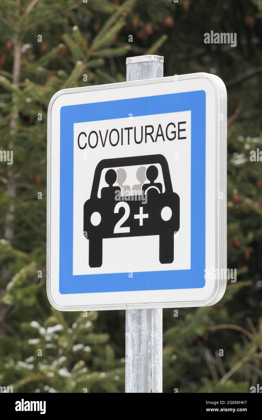 Car share signage hi-res stock photography and images - Alamy
