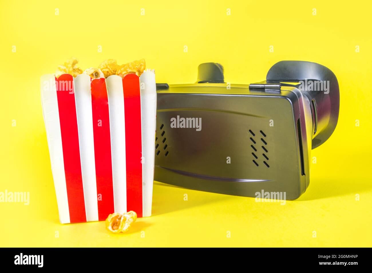 Virtual reality glasses with popcorn bucket, VR movie and entertainment ...