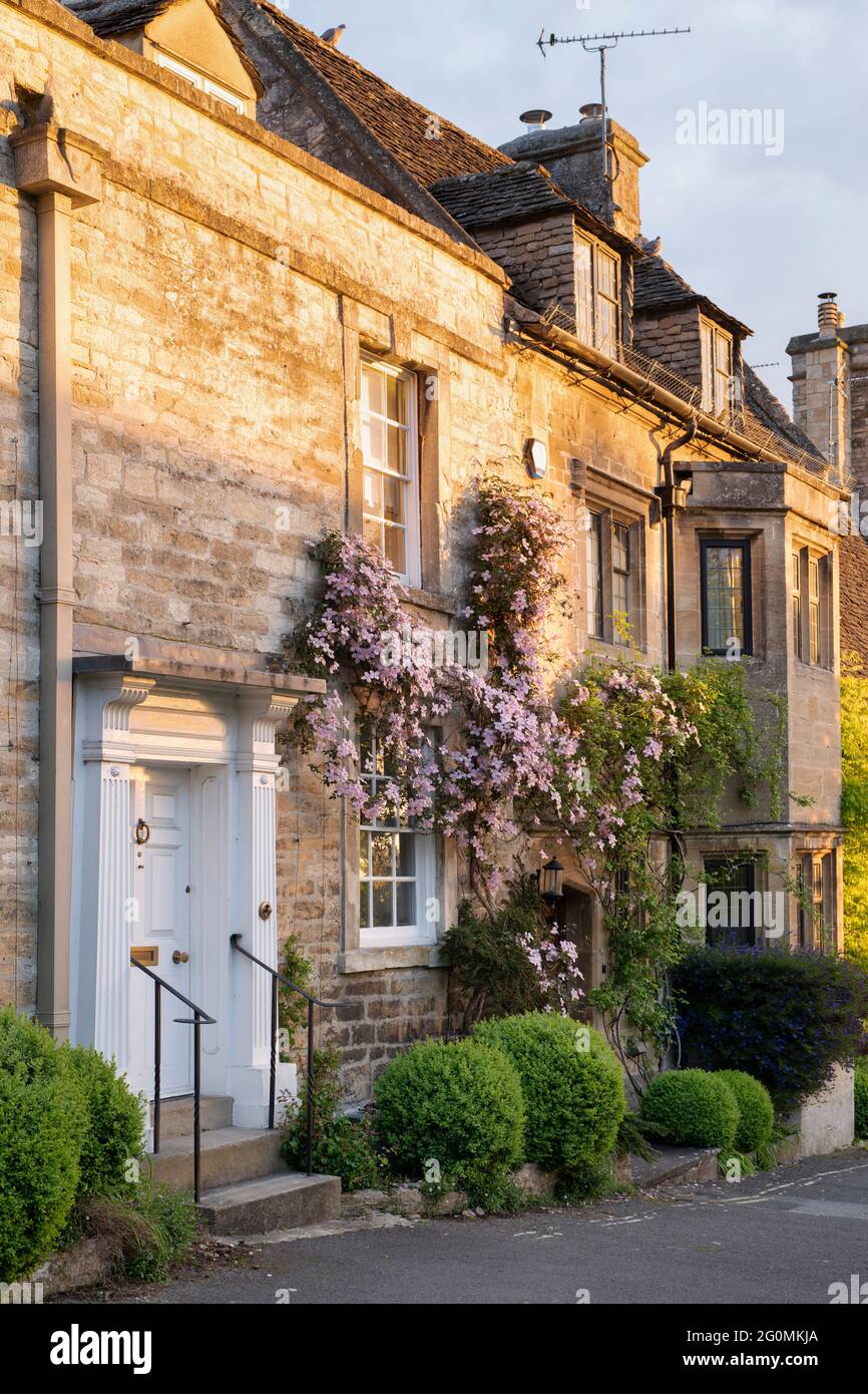 Clematis house hi-res stock photography and images - Alamy