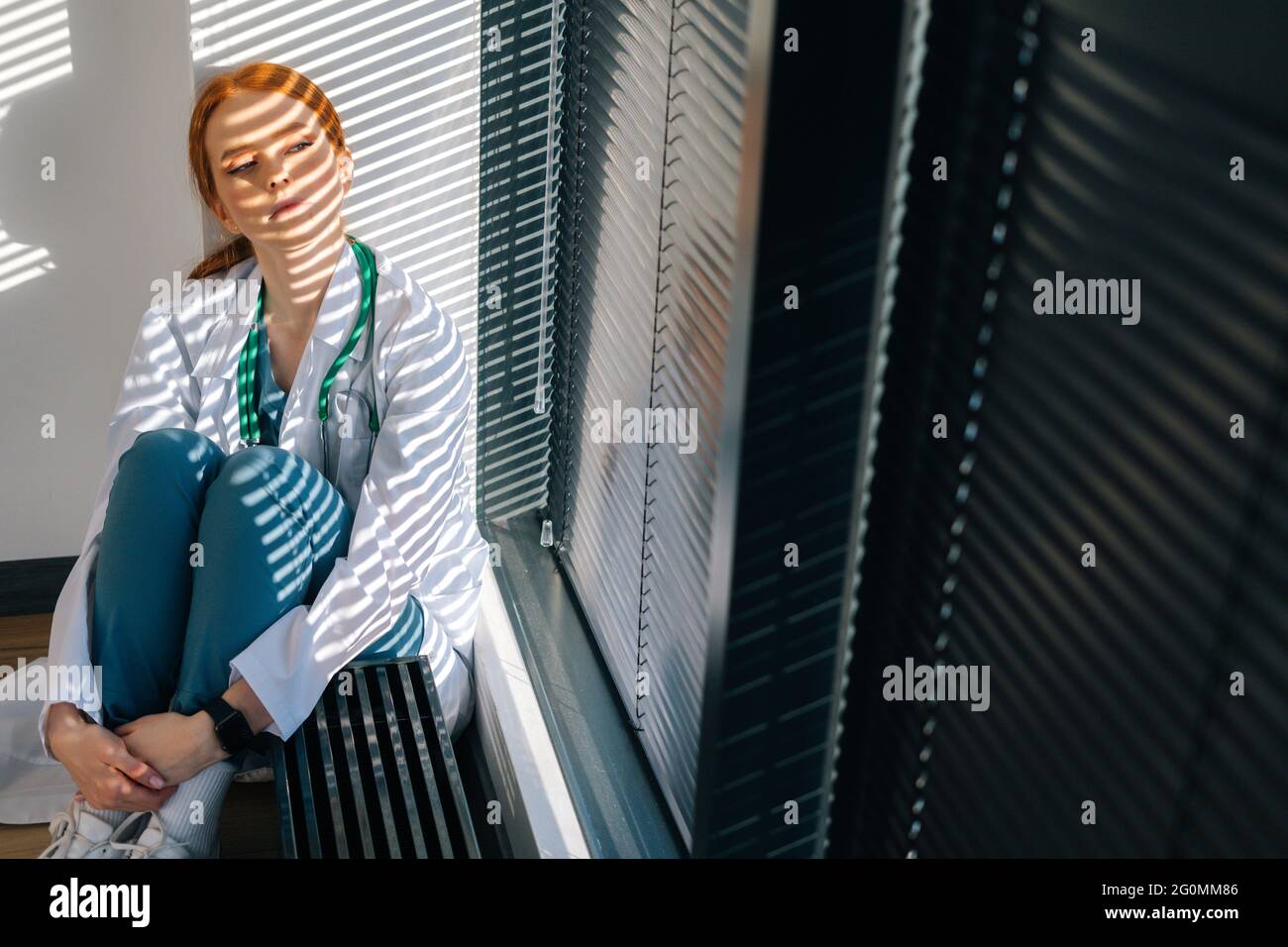 Hugging legs hi-res stock photography and images - Alamy