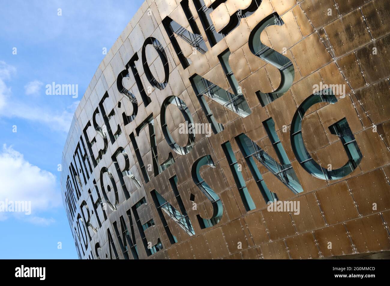 Cardiff bay front facade hi-res stock photography and images - Alamy