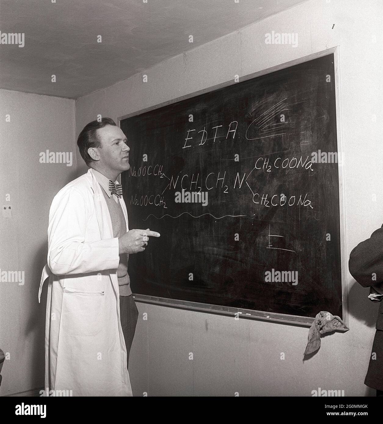 1950s classroom hi-res stock photography and images - Alamy