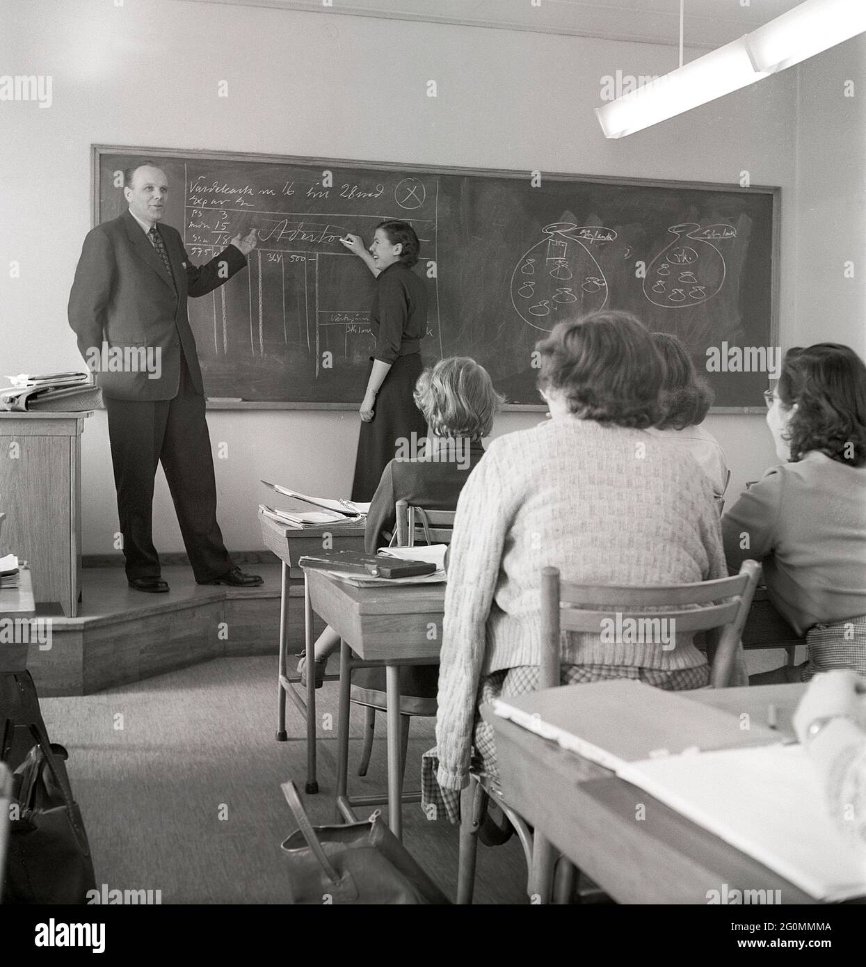 1950s classroom hi-res stock photography and images - Alamy