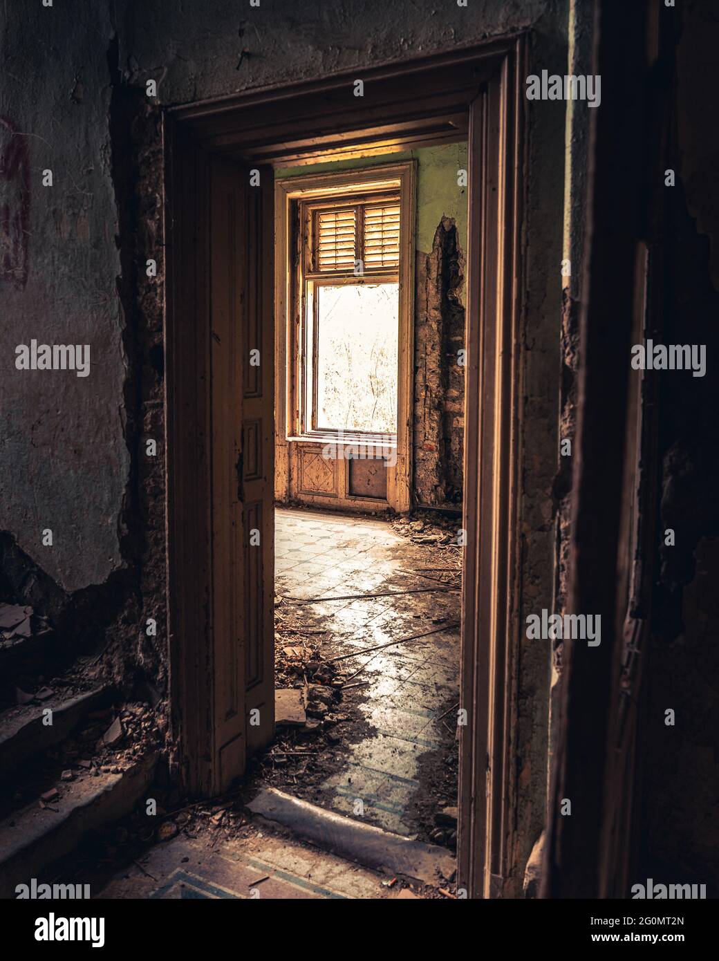Spooky castle interior hi-res stock photography and images - Alamy