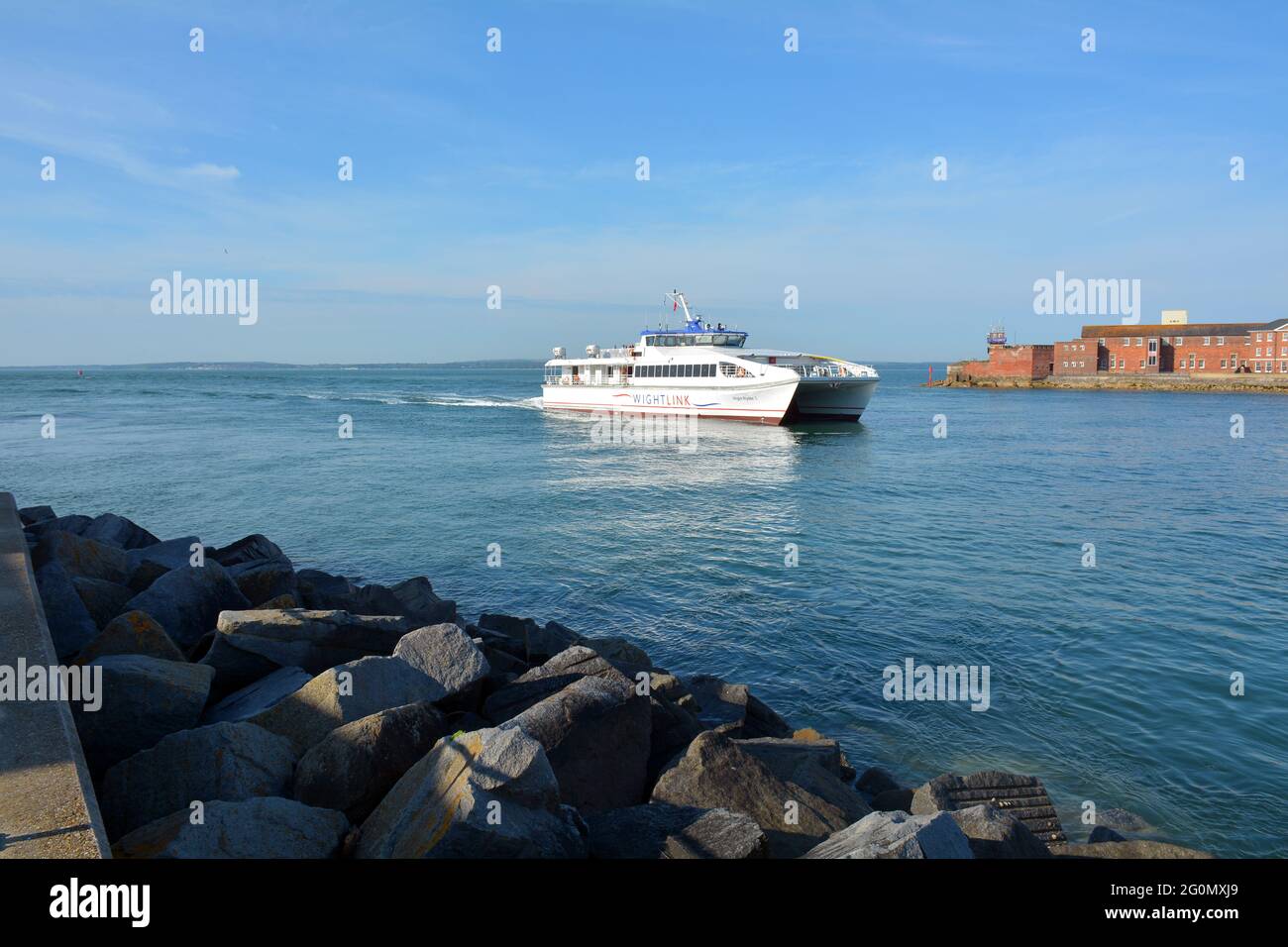Wightlink's catamaran Wight Rider 1 enters Portsmouth harbour bringing ...
