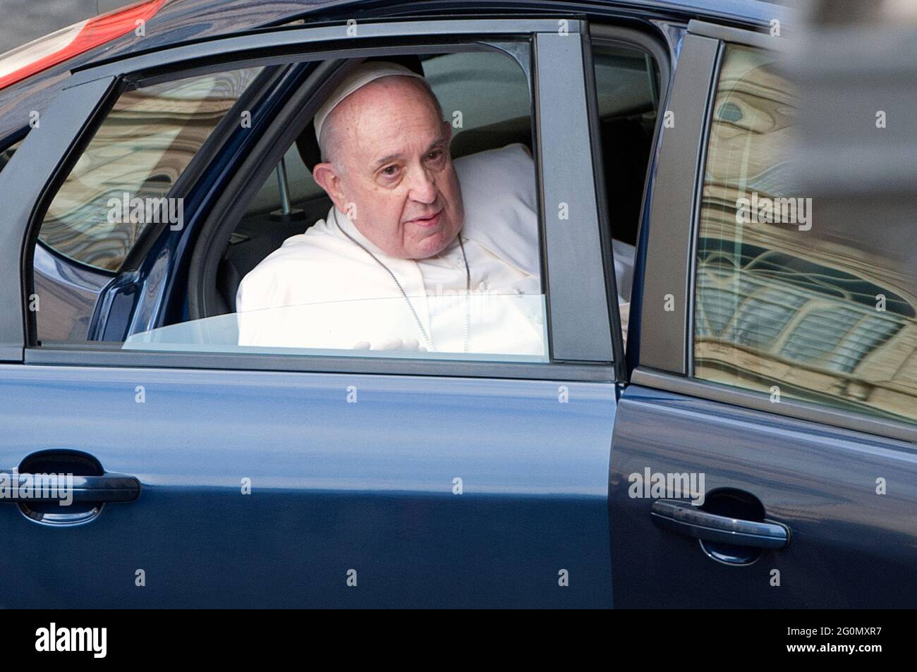 June 2, 2021. Pope Francis arrives for Wednesday's general audience in ...