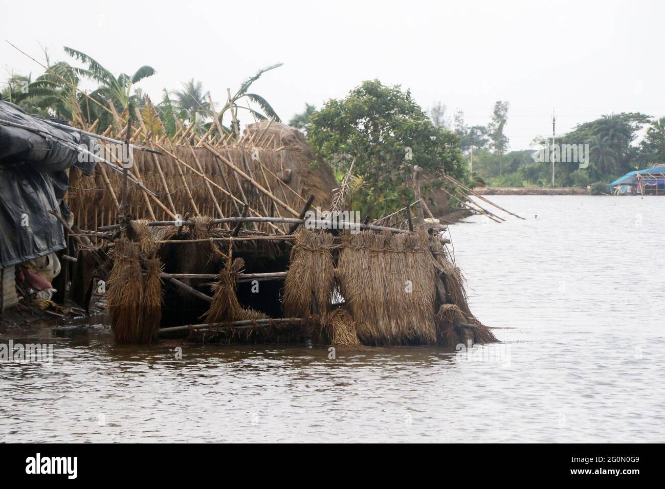 Orissa cyclone hi-res stock photography and images - Alamy