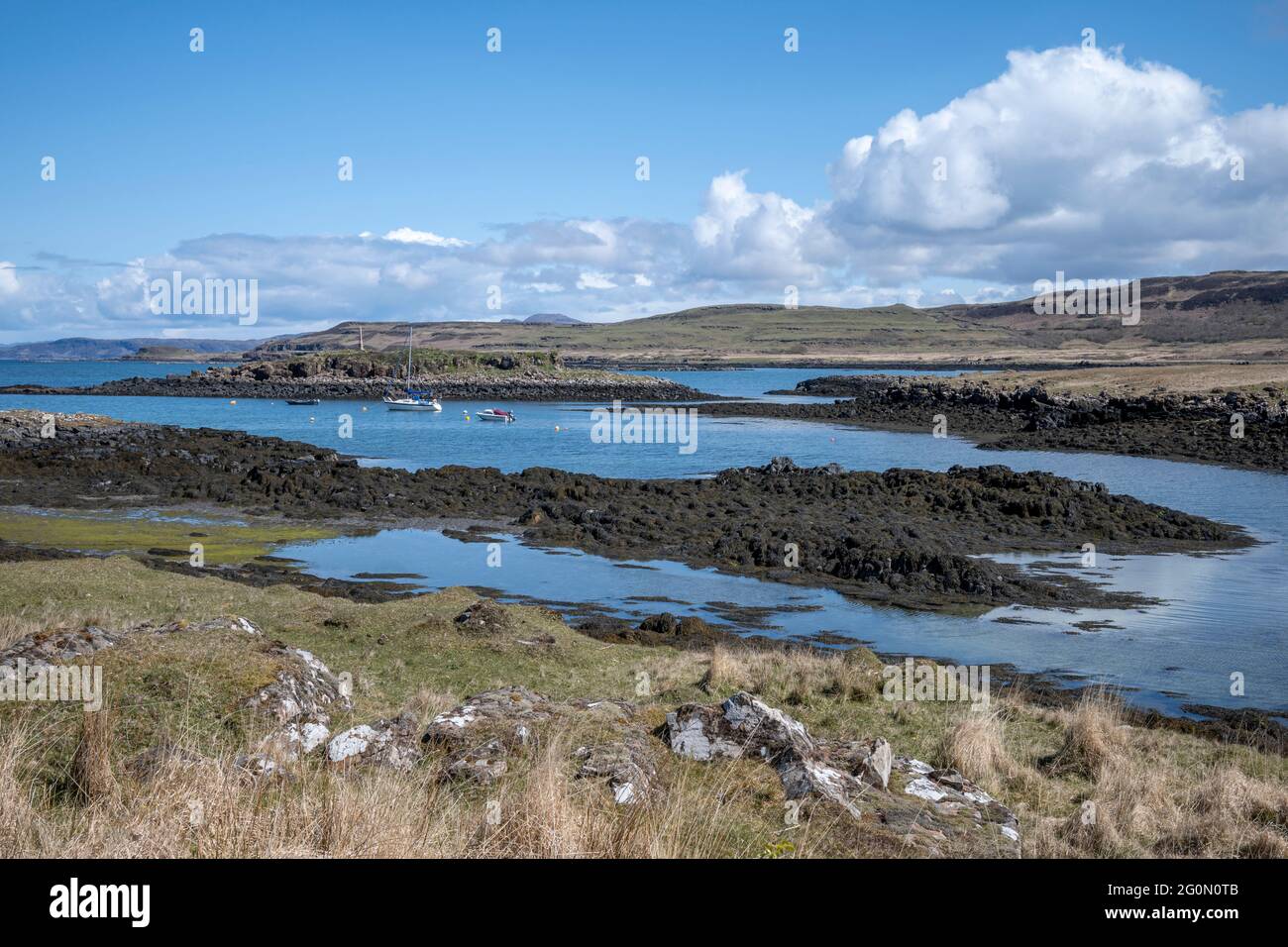 Croig harbour on the Isle of Mull Stock Photo - Alamy