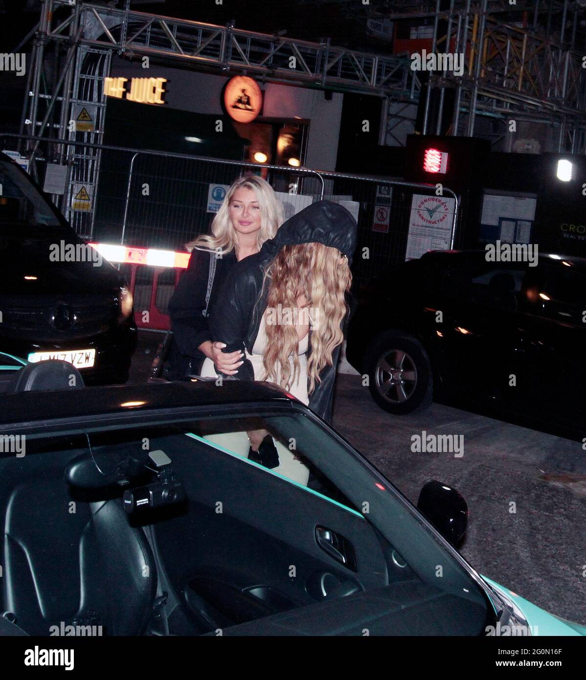 Anna Vasili and sister and friends went to Novikov and when they tried ...