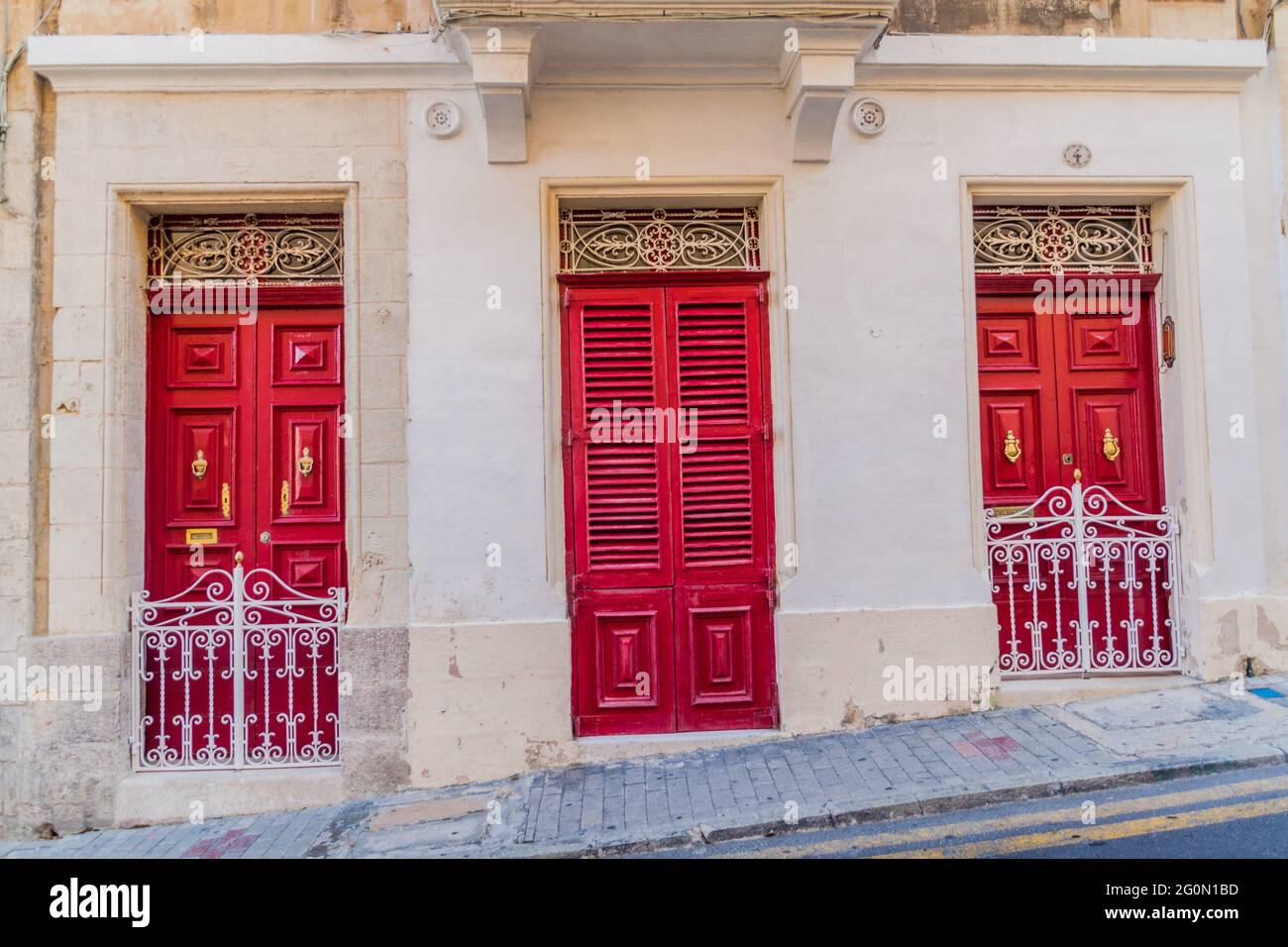 Typical maltese house hi-res stock photography and images - Alamy