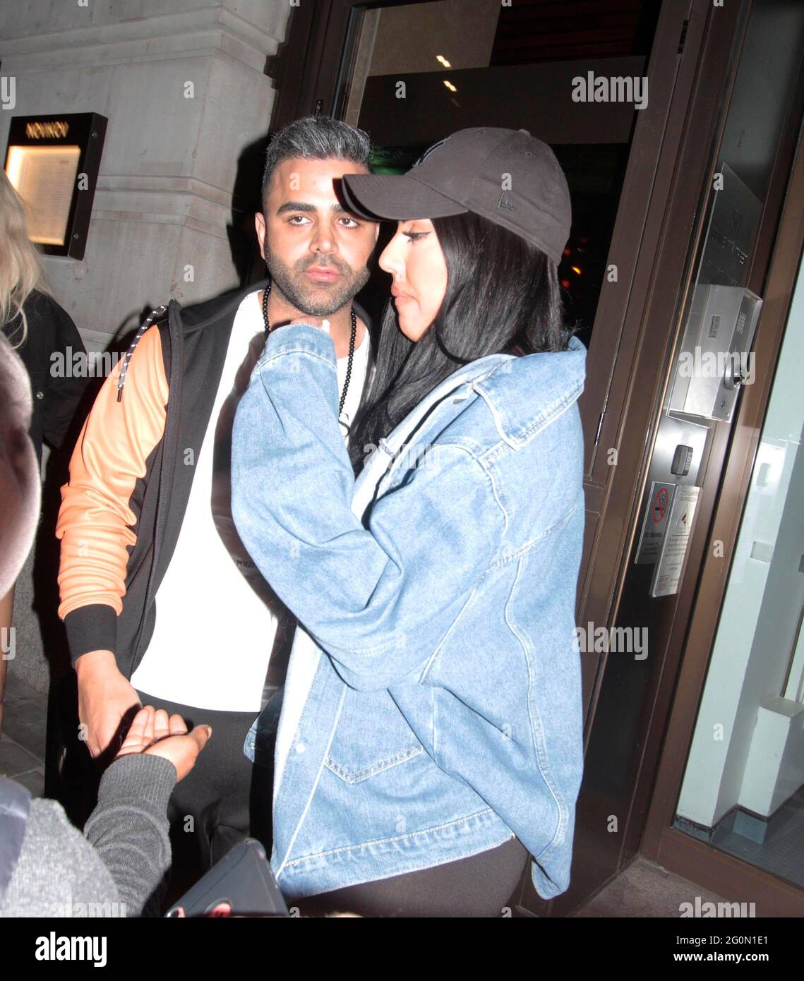 Anna Vasili and sister and friends went to Novikov and when they tried ...