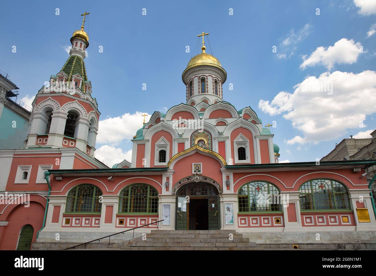 Kazan cathedral red square hi-res stock photography and images - Alamy