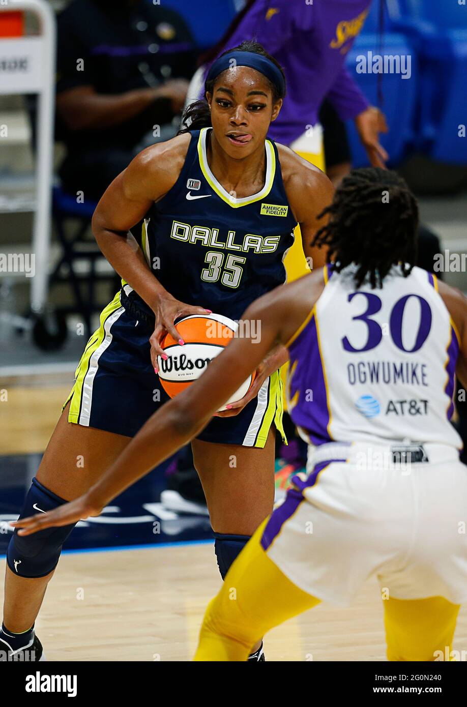 Los Angeles Sparks High Resolution Stock Photography and Images - Alamy