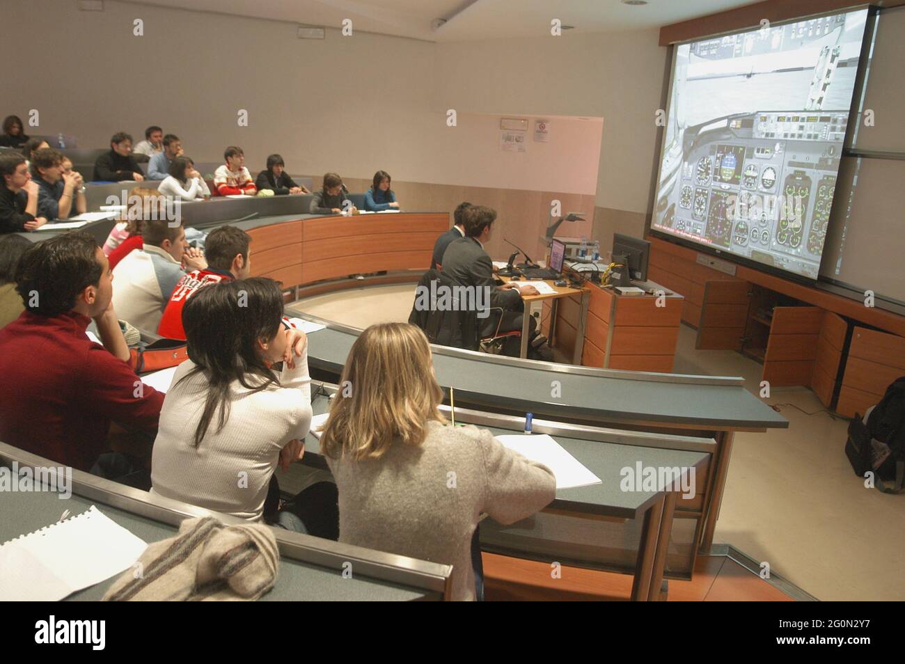 University students lecture italy hi-res stock photography and images ...