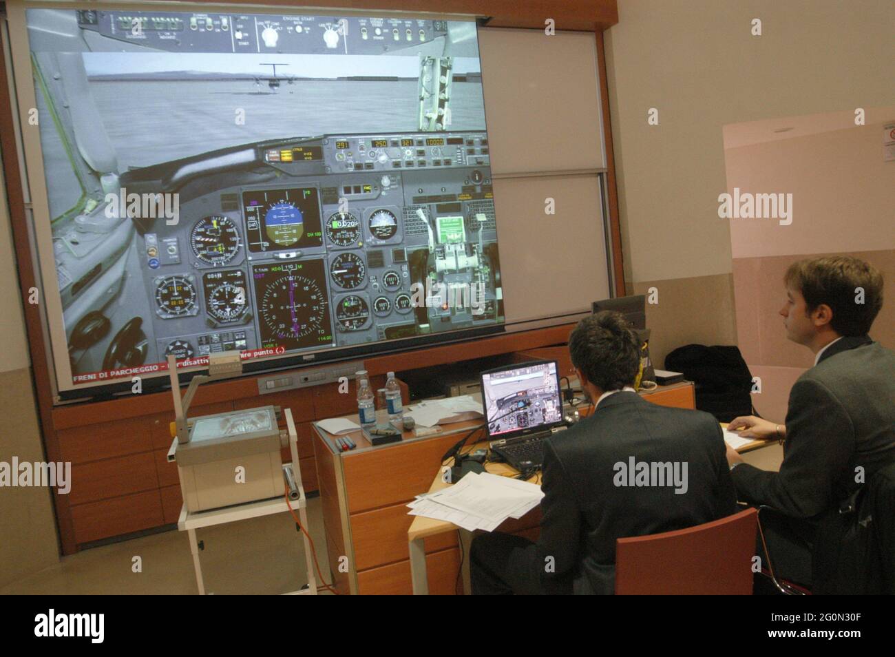 Universita bocconi milano hi-res stock photography and images - Alamy