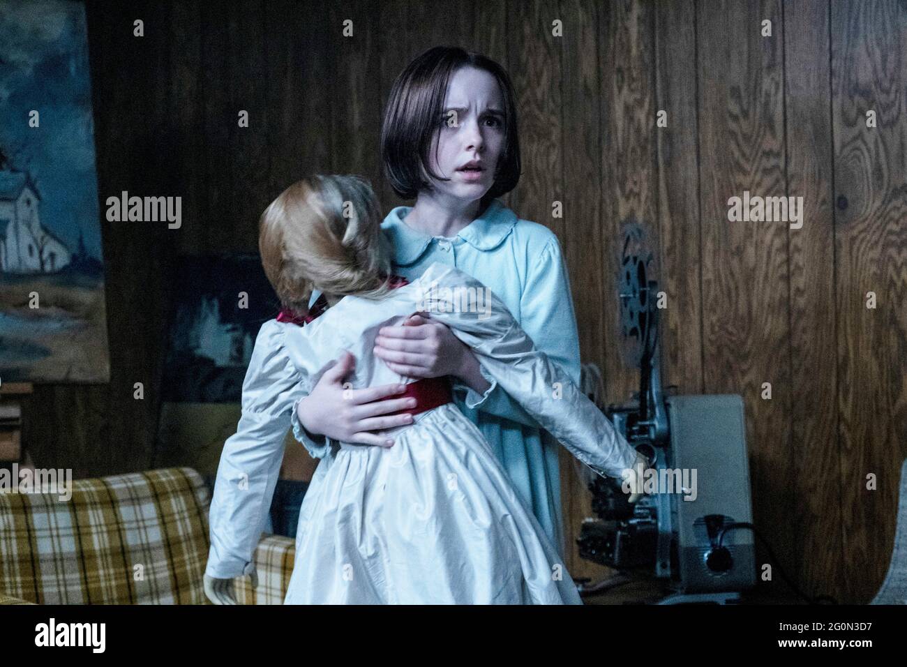 USA. Mckenna Grace in the ©Warner Bros new movie: Annabelle Comes Home ...