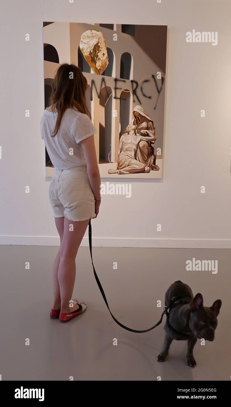 Geometric distortions hi-res stock photography and images - Alamy