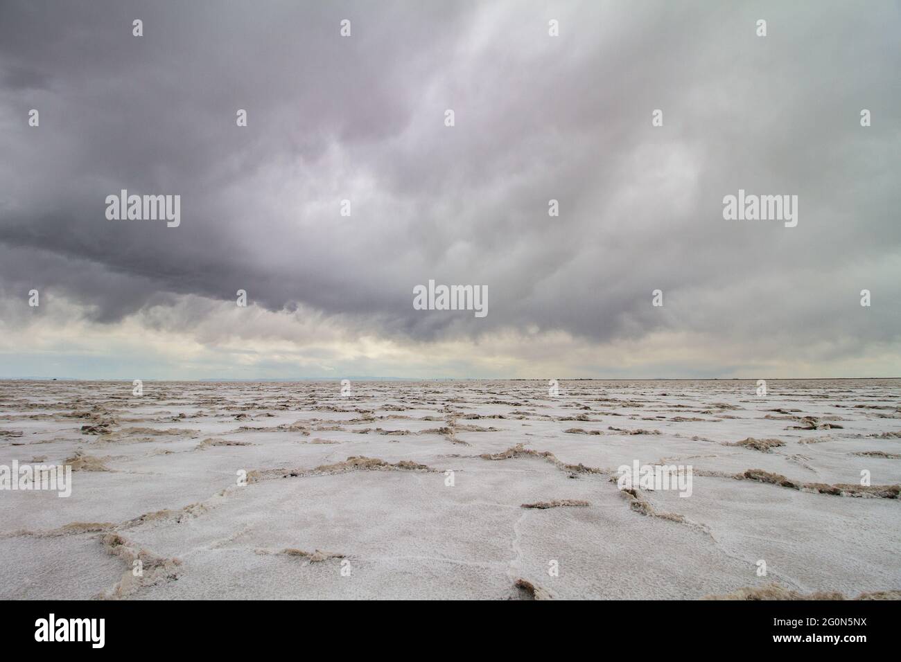 Flat terrain hi-res stock photography and images - Alamy