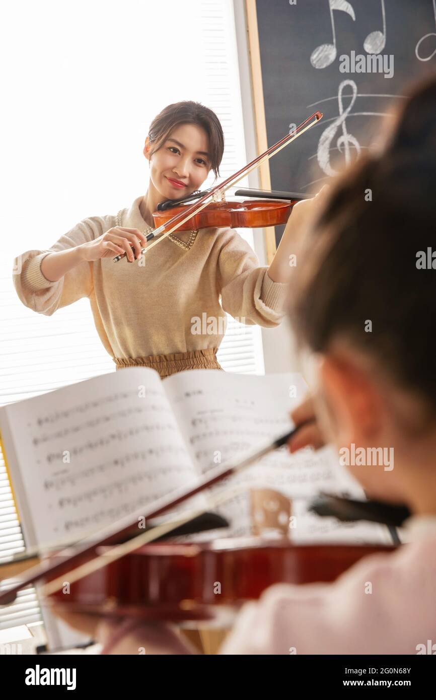 Childrens photography class hi-res stock photography and images - Alamy