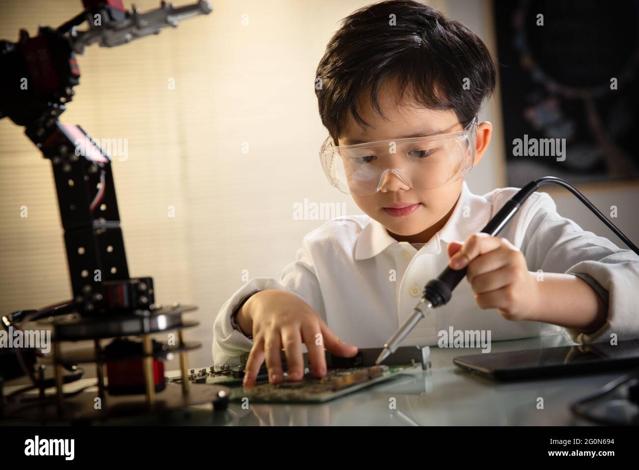 Students learning robot programming Stock Photo - Alamy