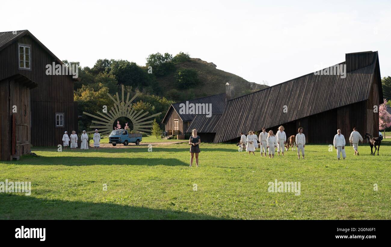 Midsommar florence pugh hi-res stock photography and images - Alamy