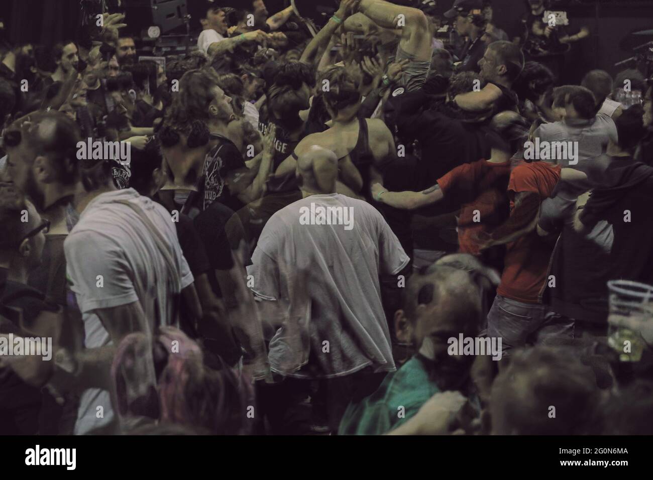 Stage diving hi-res stock photography and images - Alamy