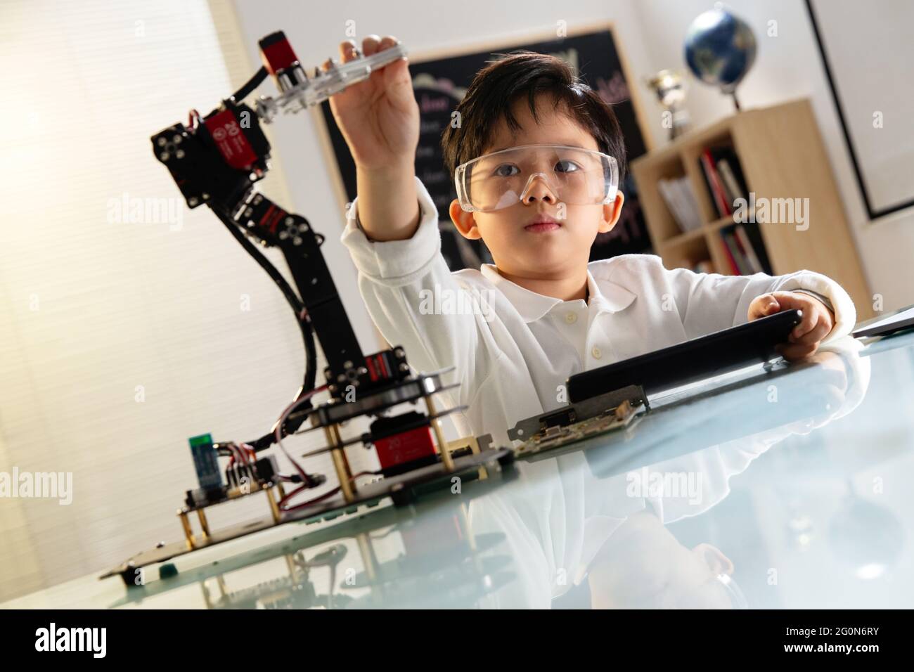 Students learning robot programming Stock Photo - Alamy