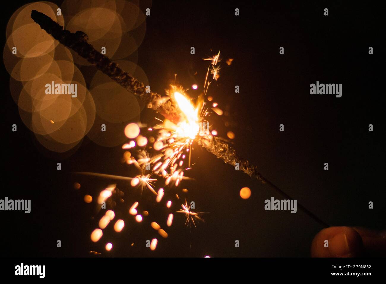 Sparkler effect hi-res stock photography and images - Alamy
